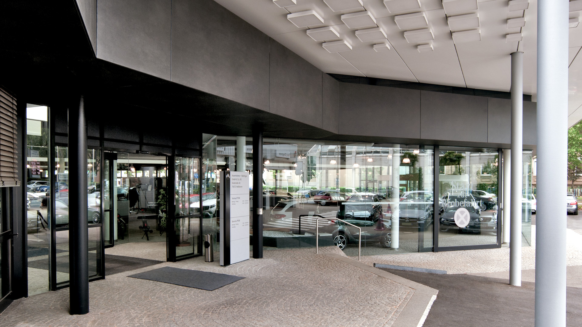 Mercedes Benz Car Dealer | Laminam USA Project