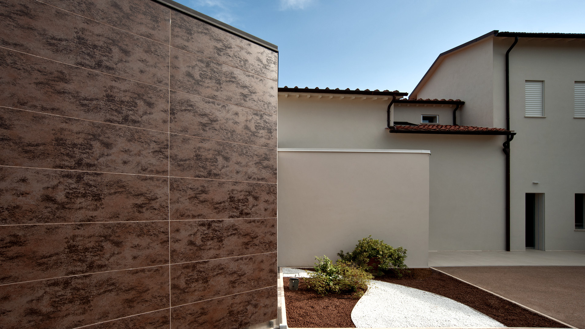 Scandicci Villa | Laminam USA Project