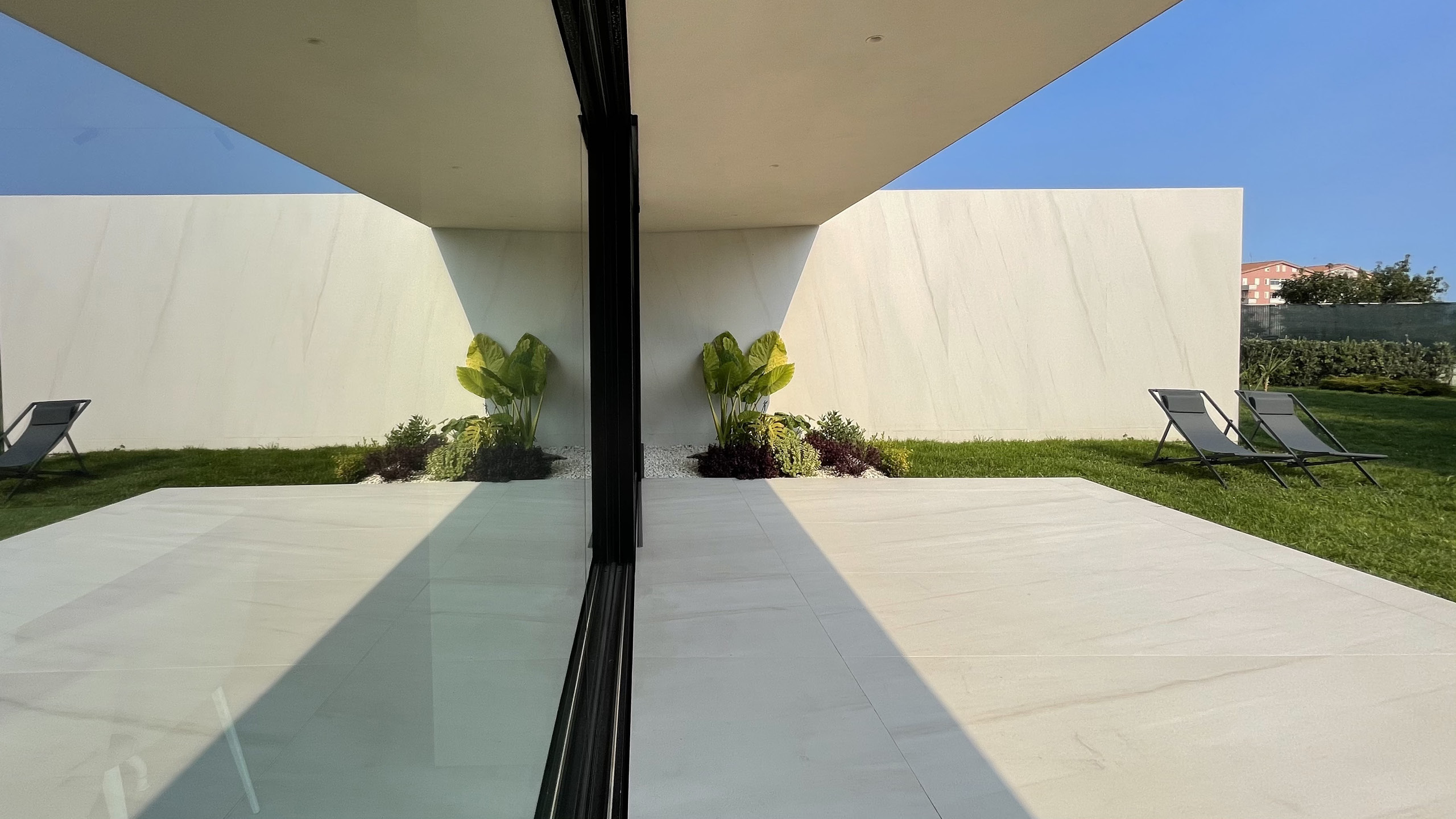 Ionica Villa | Laminam USA Project